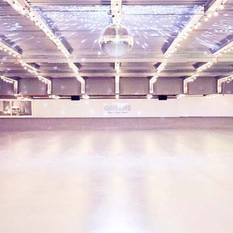 Queens ice skating store